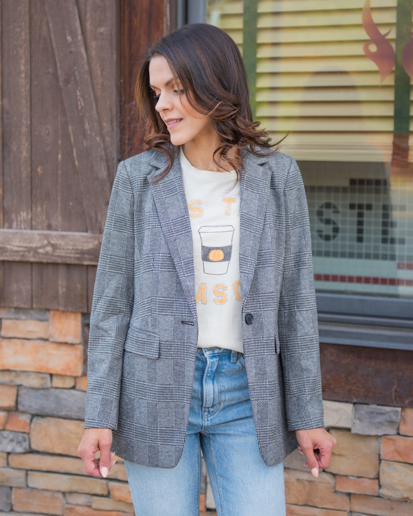 Four ways to style a graphic tee | the Sarah Stories