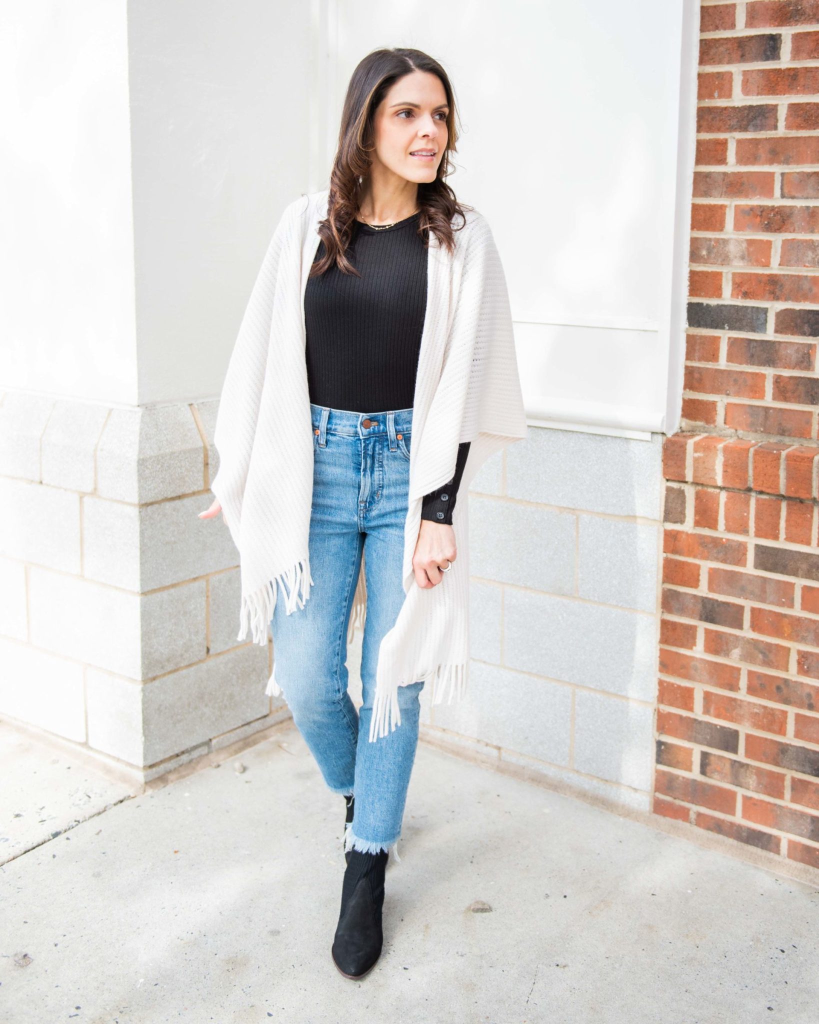 The best light wash denim to wear this Spring | the Sarah Stories