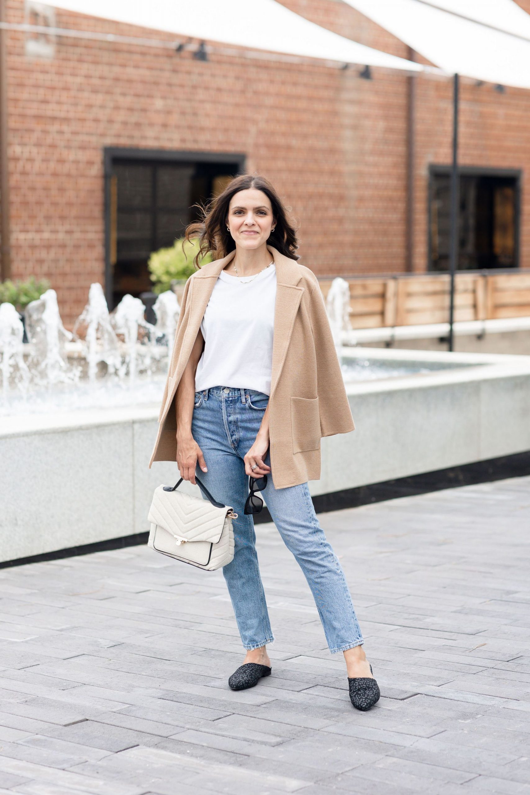 August series | 10 outfits to wear when in between seasons | the Sarah ...